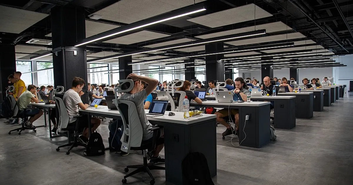 How standard operating procedures shape human resources data management